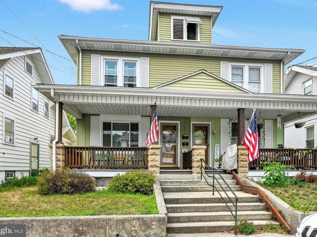 16 Laurel St, Pine Grove, PA 17963