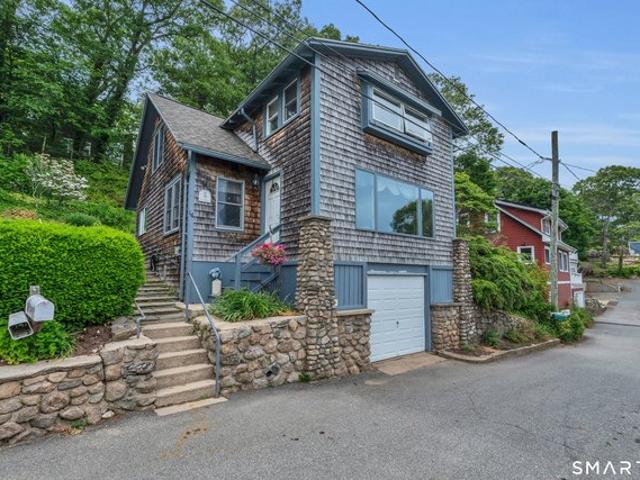 16 Ledge Rd, East Lyme, CT 06357