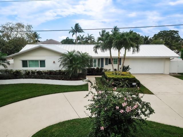 16 Leeward Cir, Tequesta, FL 33469 | MLS #R11159 | Compass