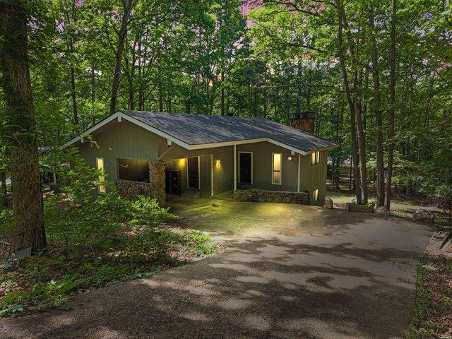 16 Leganes Ln, Hot Springs Village, AR 71909