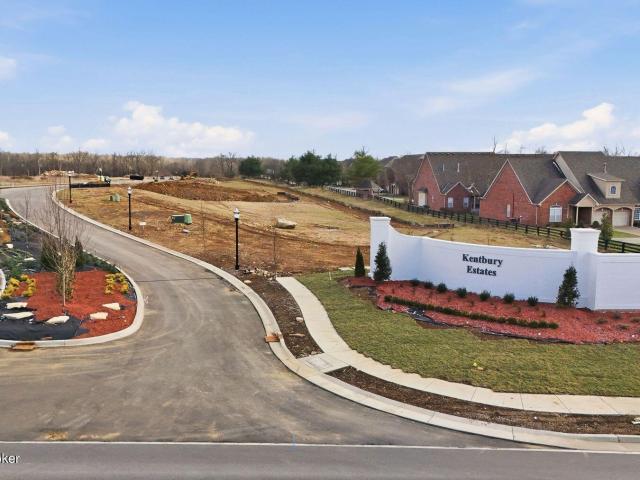 16 Littlecote Ln