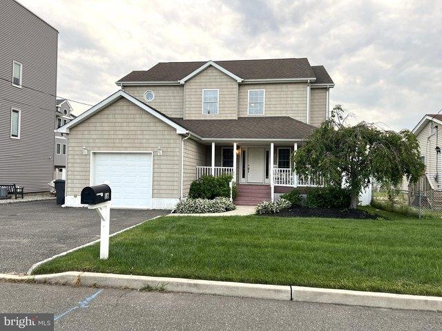 16 Longman St, Toms River, NJ 08753