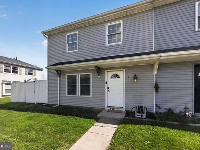 16 Lyric Ct, Sicklerville, NJ 08081