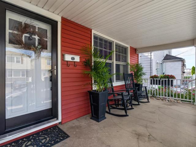 16 Marion Ct