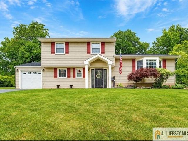 16 Marlow Rd, East Brunswick, NJ 08816