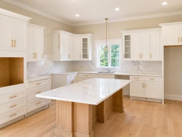 16 Matts Way, Seekonk, MA 02771