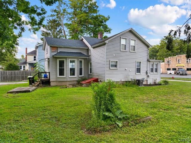 16 Meadow Street