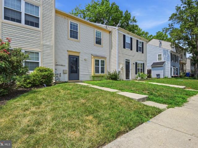 16 Meadowside Court