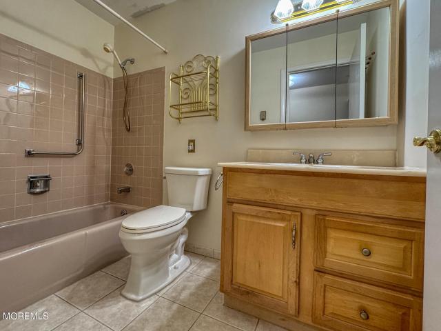 16 Monmouth Lane Unit B