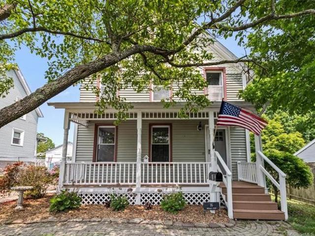 16 Morgan Ct, Groton, CT 06340
