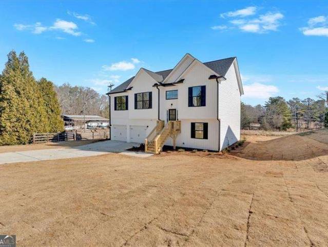 16 Mountain Chase Road