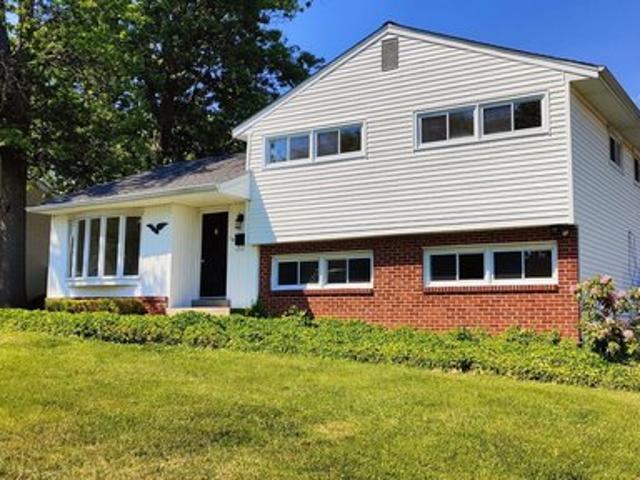 16 N Avon Dr, Claymont, DE 19703
