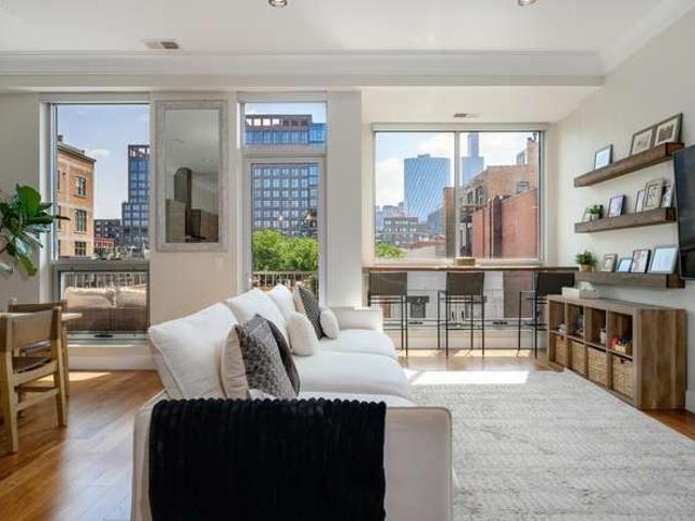 16 N Carpenter Street # 4N