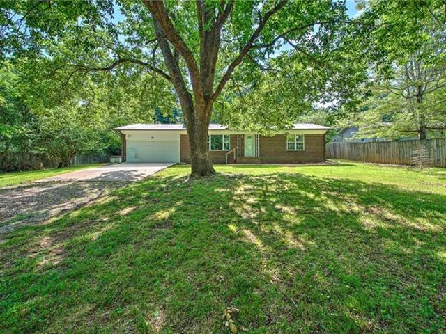 16 N Redbud Ave, West Fork, AR 72774