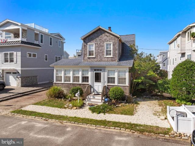 16 N 9Th Street E