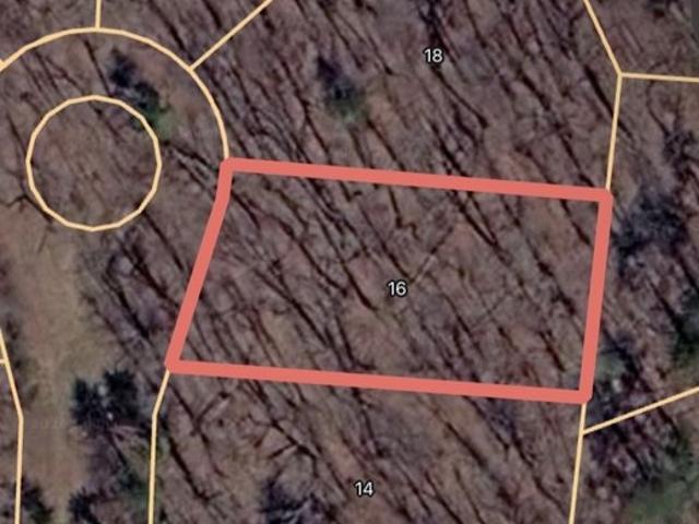 16 Newbury Ct, Crossville, TN 38558