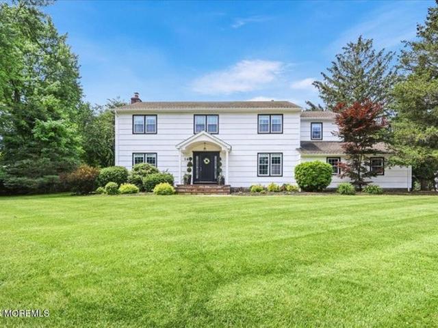 16 Newcastle Rd, Freehold, NJ 07728