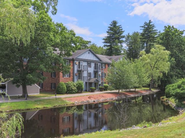 16 Northbrook Drive # 1605