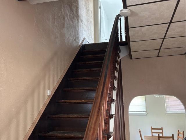 16 Oak St