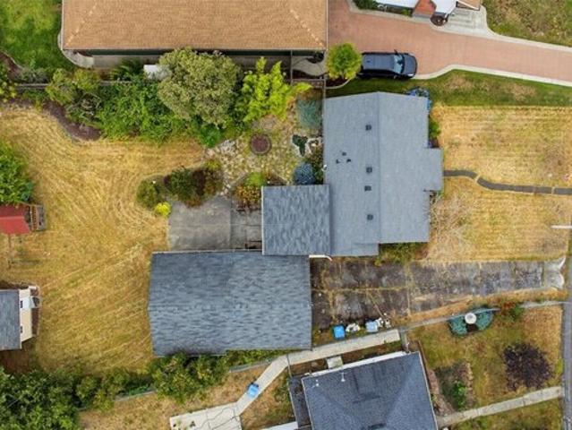 16 Oak Park Dr SW, Lakewood, WA 98499