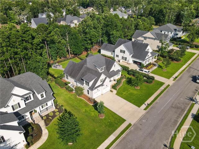 16 Oakcrest Court