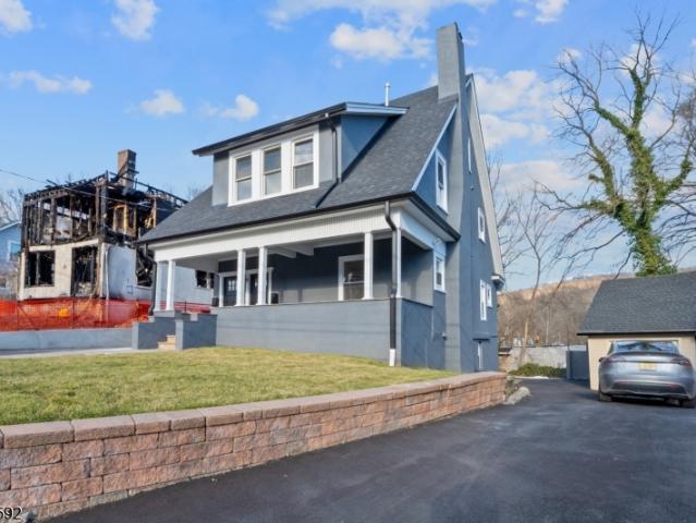 16 Old Short Hills Road