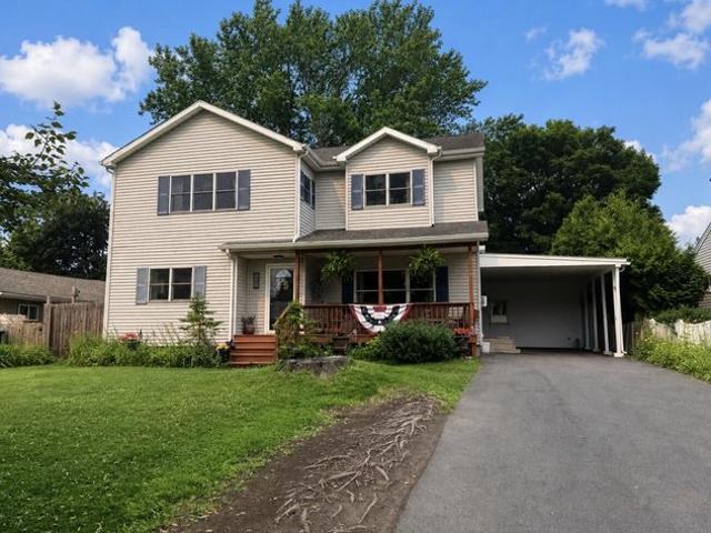 16 Olivetti Pl, Plattsburgh, NY 12901