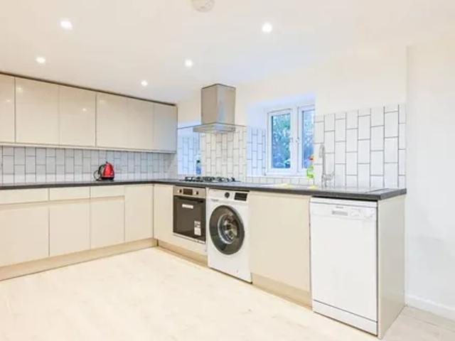 16 Parfett Street, St. George in the East, London, E1 1HR, United Kingdom | 5 bed townhouse for rent #139475750 | Rentberry