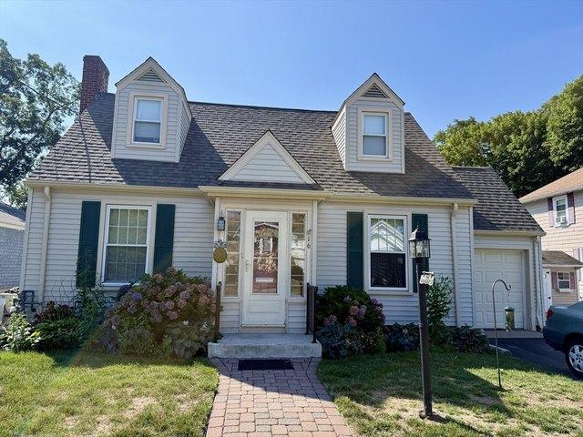 16 Pauline St, New Bedford, MA 02740