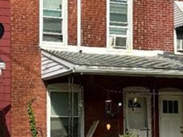16 Pennsylvania Ave, Coatesville, PA 19320