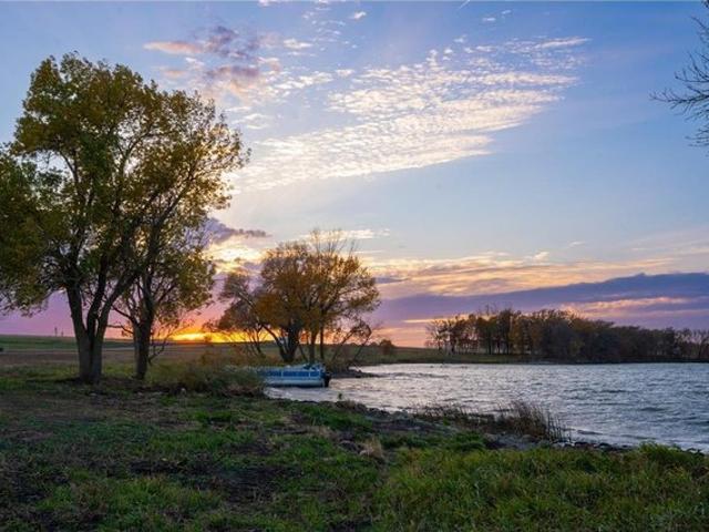 16 Pelican Point Dr, Garvin, MN 56132