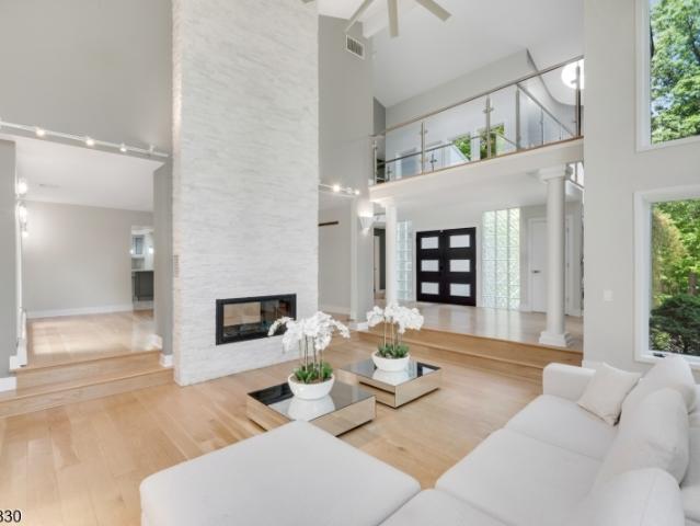 16 Perona Rd