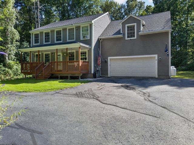 16 Pheasant Ridge Dr, Windham, ME 04062