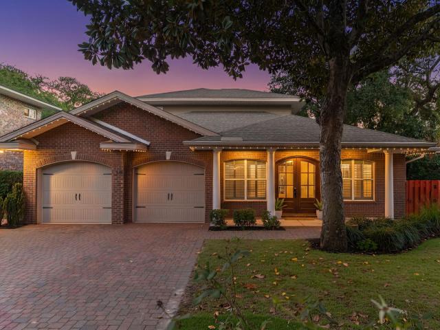 16 Plantation Oaks Drive, Mary Esther, US, FL