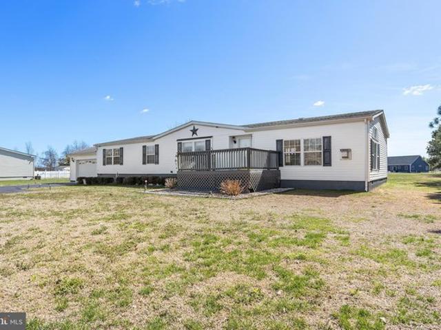 16 Pleasant Pine Ct, Harrington, DE 19952