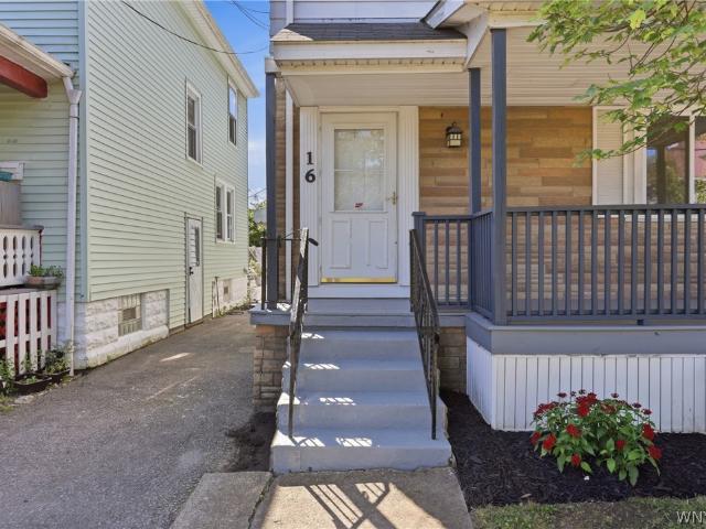 16 Prairie Avenue