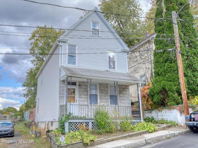 16 Priestly St, Wilkes Barre, PA 18702