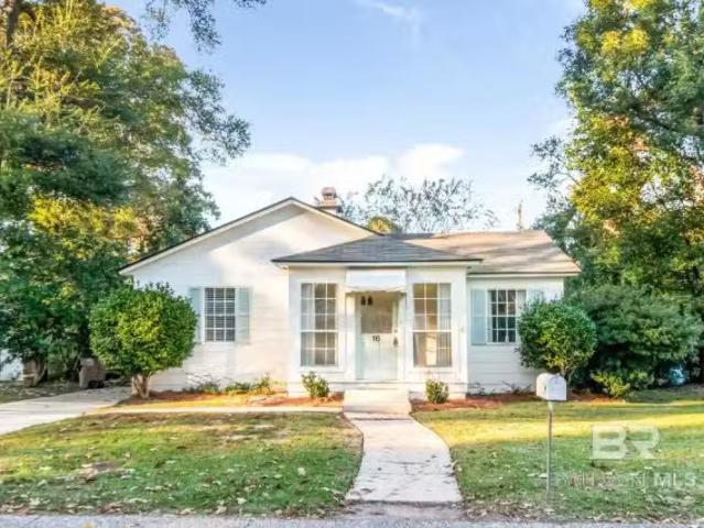 16 PRINCESS ANNE RD, MOBILE, AL 36608