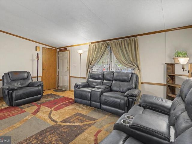16 Ray Drive