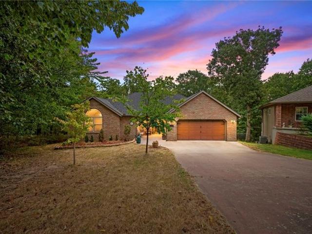 16 Rhonda Ln, Bella Vista, AR 72715