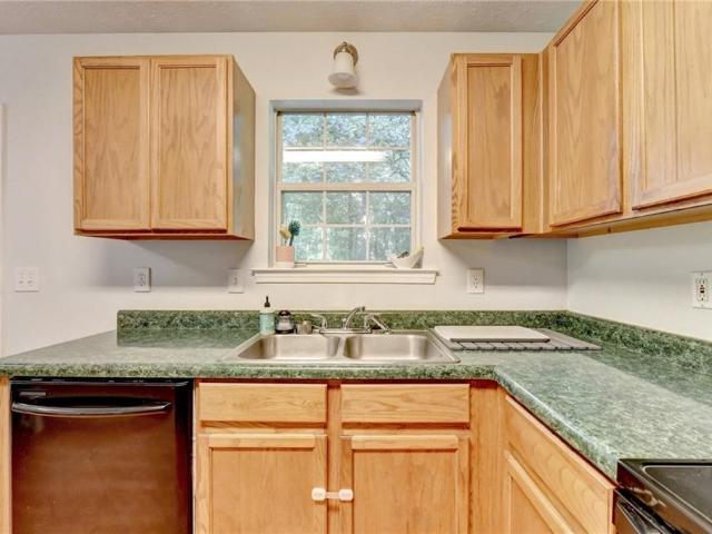 16 River Oak Court