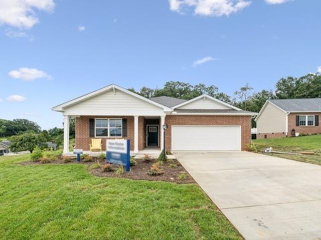 16 River Oak Dr, Staunton, VA 24401