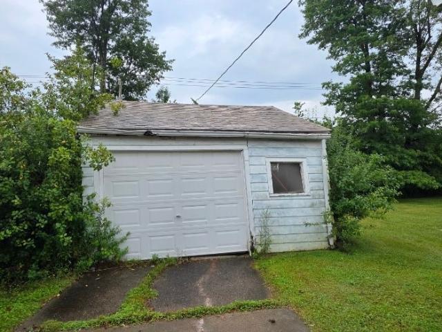 16 Riverdale Drive