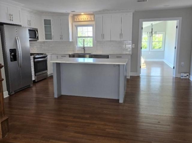 16 Roosevelt Dr