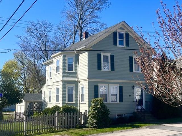 16 Robinson St, Newport, RI 02840