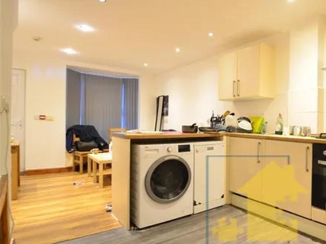 16 Rose Cottages, Metchley, B29 6EF, United Kingdom | 6 bed townhouse for rent #143318979 | Rentberry