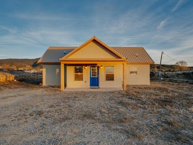 16 Ruby Du Ln, Taos, NM 87571