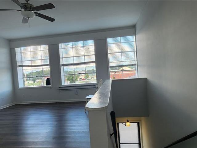 16 S East Street
