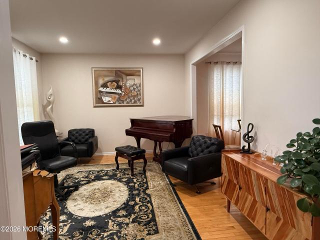 16 Samantha Drive