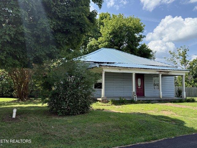 16 Saint Francis St, Englewood, TN 37329